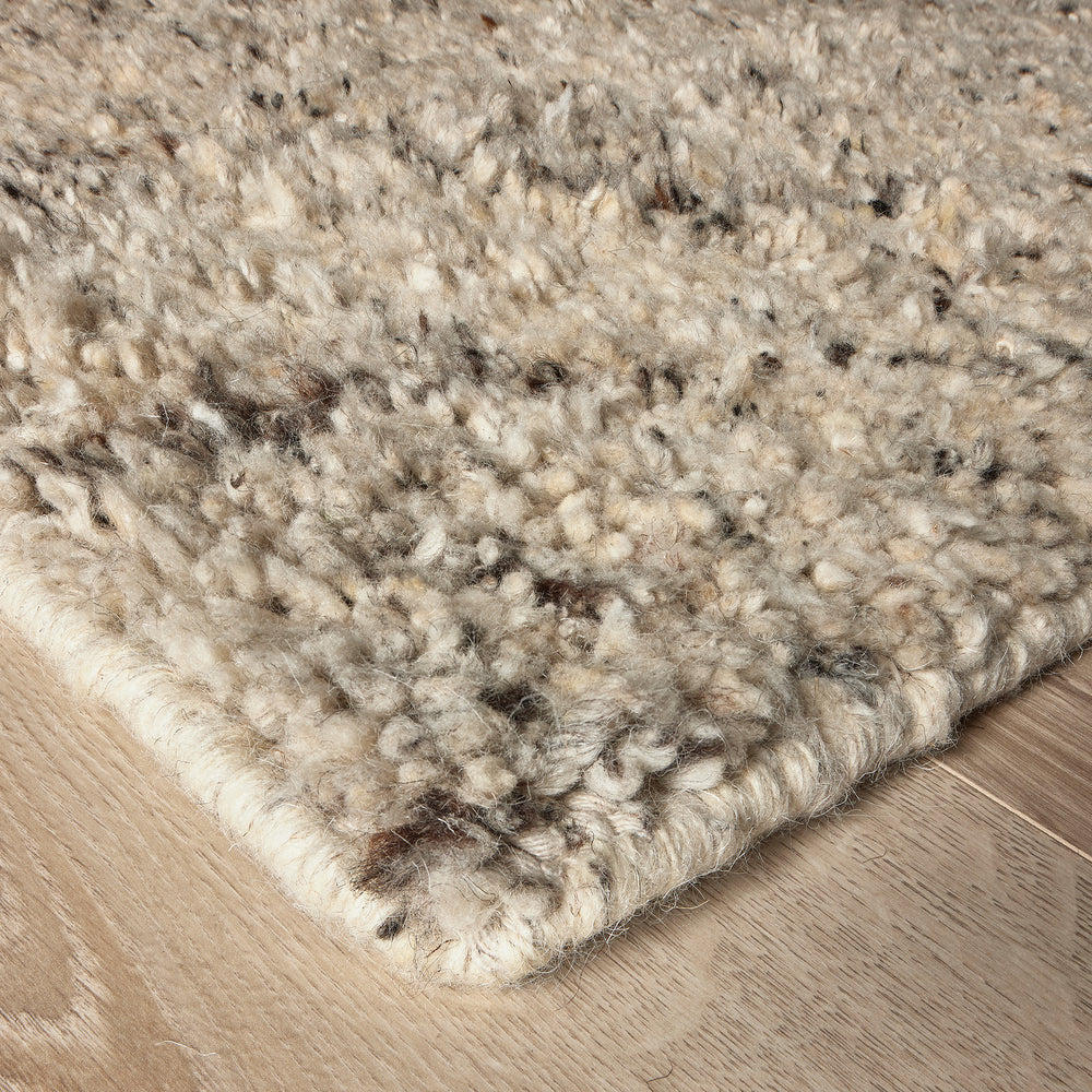 Shaggy Wool Rugs | Forres Hand Knotted Shaggy Wool Rug in Cream & Grey ...