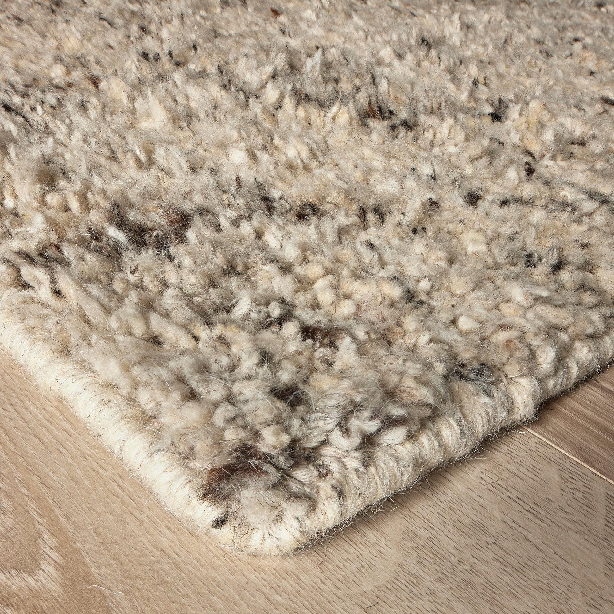Shaggy Wool Rugs | Forres Hand Knotted Shaggy Wool Rug in Cream & Grey ...